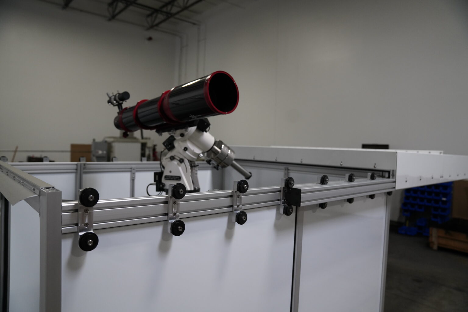 Tele-Enclosure Roll Off Roof Observatory - Pier Tech